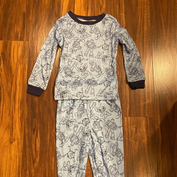 Disney | Pajamas | New Disney Character Pajamas Sz 4 | Poshmark
